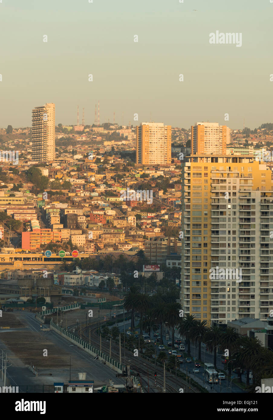 View of city at night from Paseo Atkinson, Cerro Concepción, Valparaíso ...