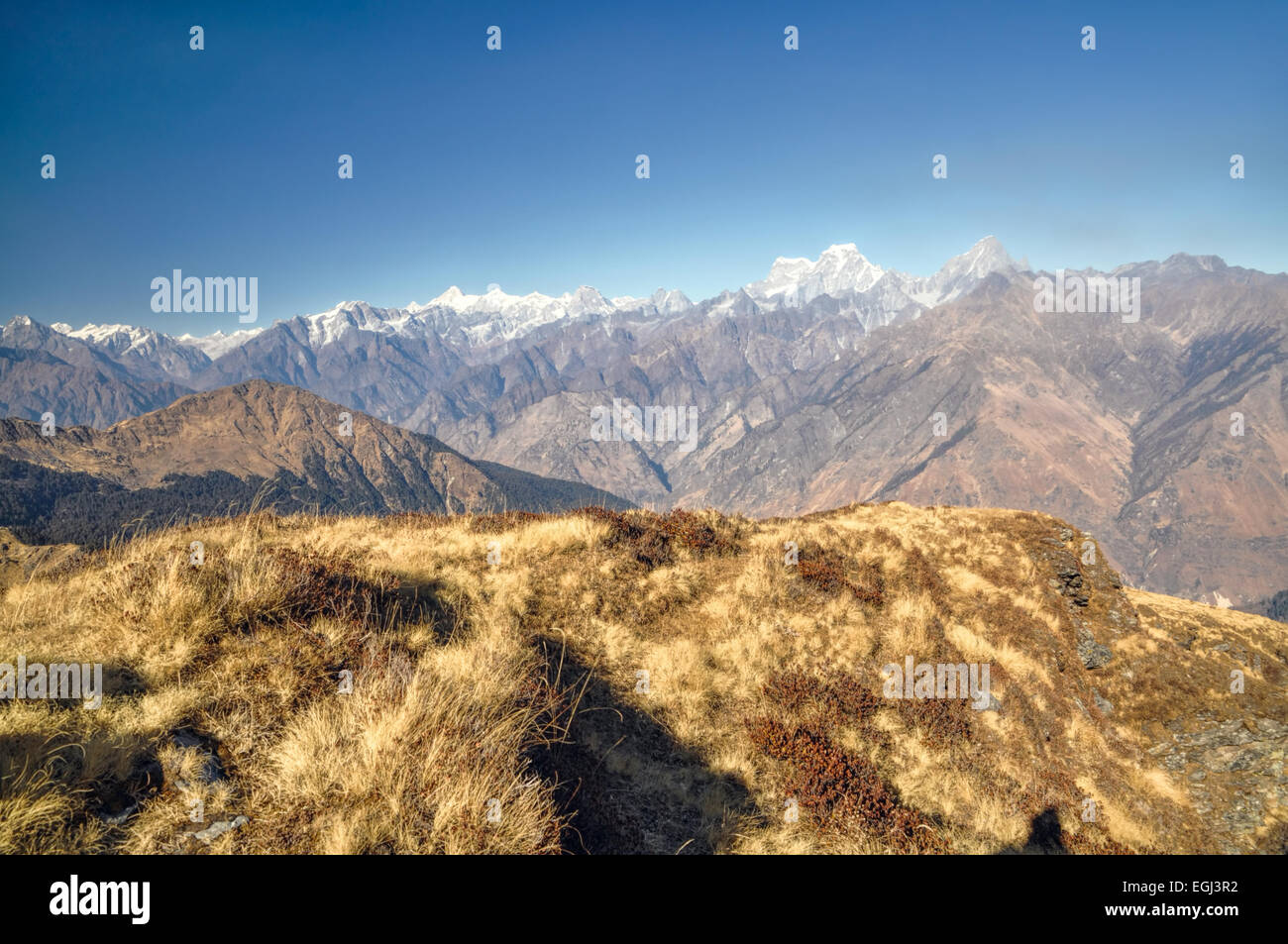 Grass covered mountains hi-res stock photography and images - Alamy