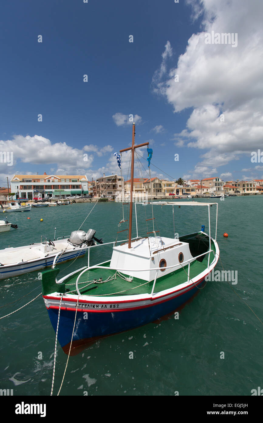 Town of Lixouri, Kefalonia. Picturesque view of traditional Greek ...