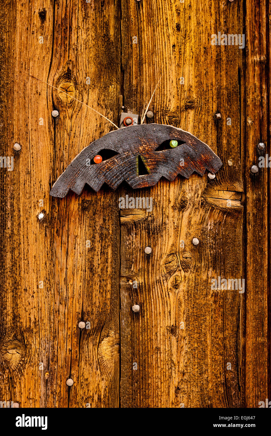 Butterfly door hi-res stock photography and images - Alamy