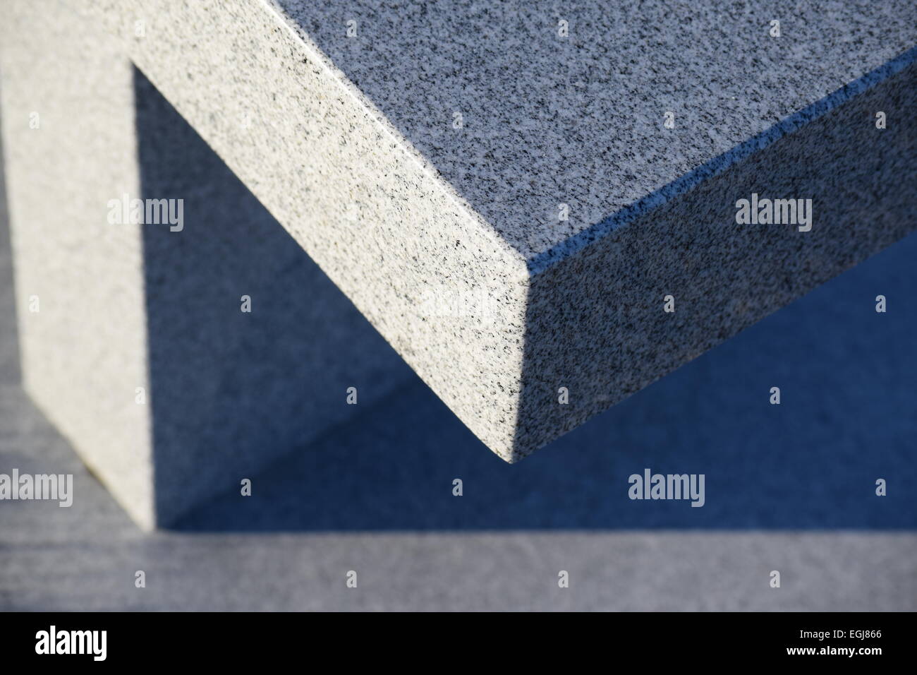 Cutting stone bench hi-res stock photography and images - Alamy