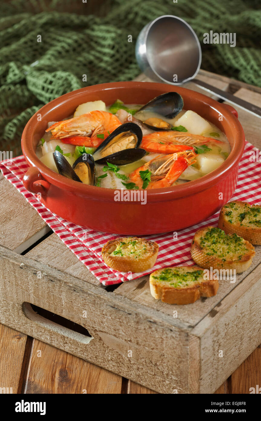 Cotriade. Fish stew Brittany France Stock Photo - Alamy