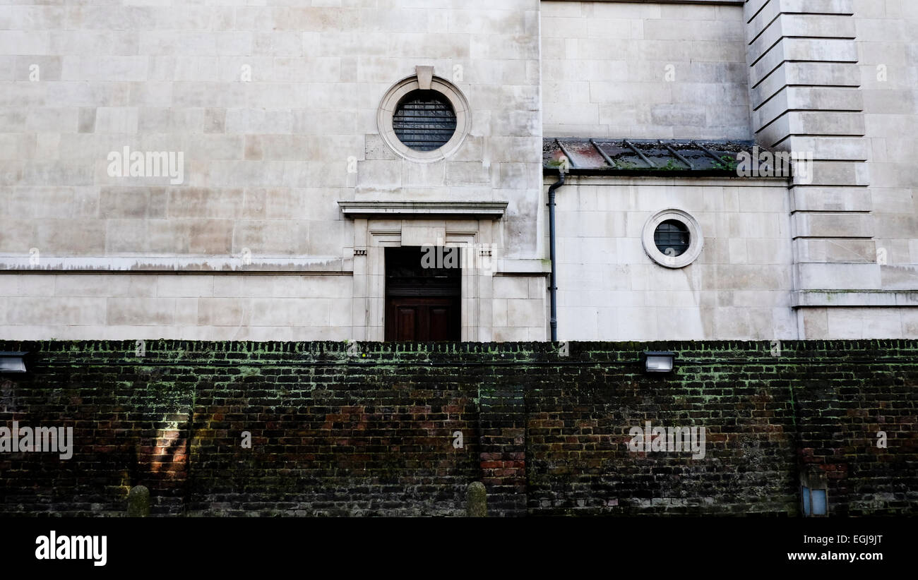 Holy trinity brompton church hi-res stock photography and images - Alamy