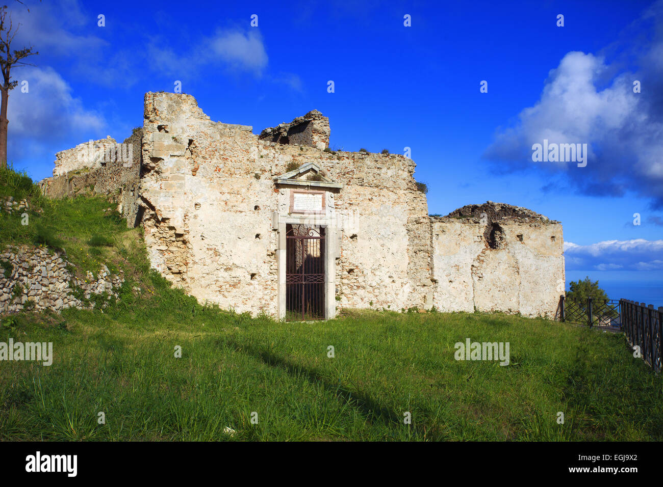 Rometta sicily hi-res stock photography and images - Alamy