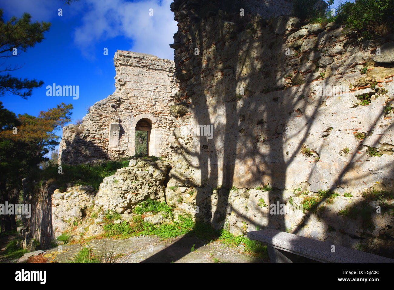 Rometta medieval castle in Sicily Stock Photo - Alamy
