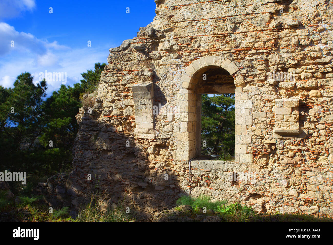 Rometta medieval castle in Sicily Stock Photo - Alamy
