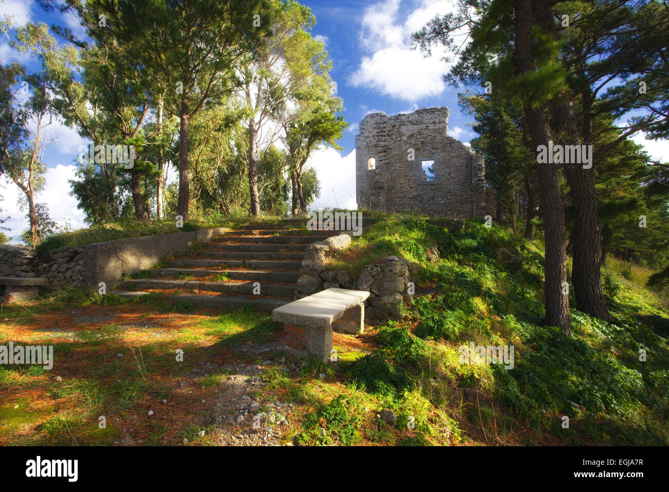 Rometta medieval castle in Sicily Stock Photo - Alamy