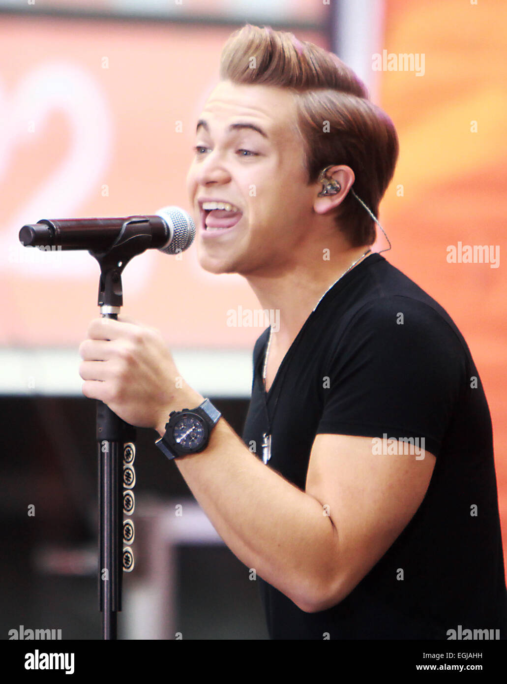 Hunter Hayes performs on NBC's 'The Today Show' Toyota Concert Series ...