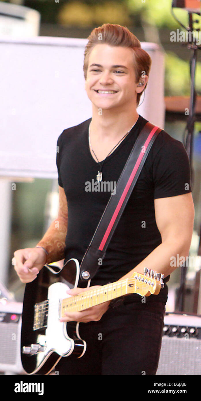 Hunter Hayes performs on NBC's 'The Today Show' Toyota Concert Series ...
