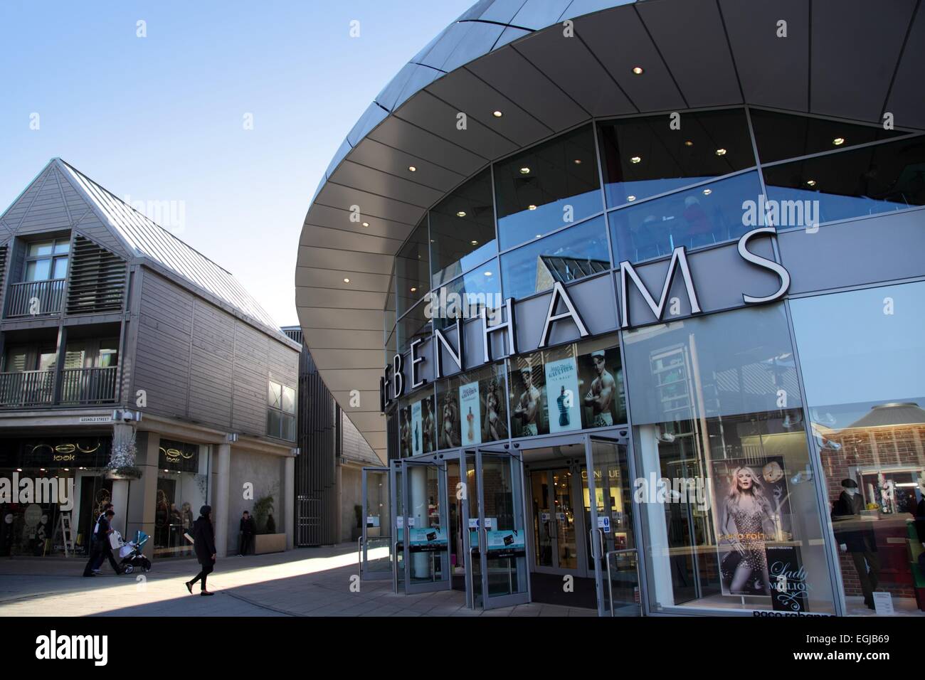Shopping bury hi-res stock photography and images - Alamy