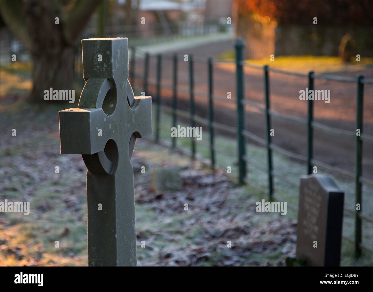 Frost on headstone hi-res stock photography and images - Alamy