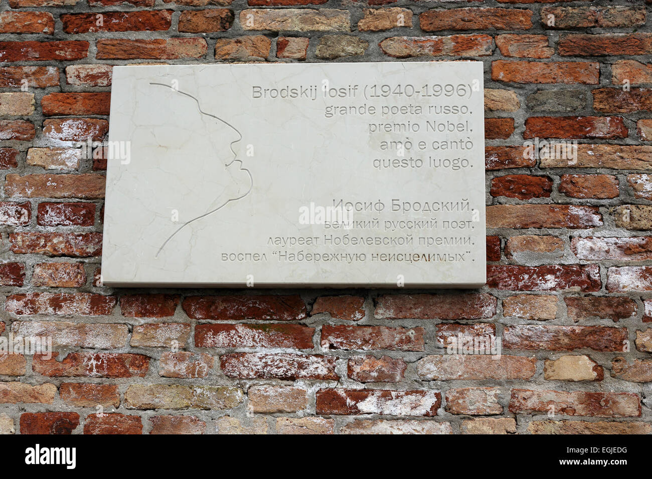 Memorial placque to Iosif Brodskij in Venice, Italy Stock Photo - Alamy