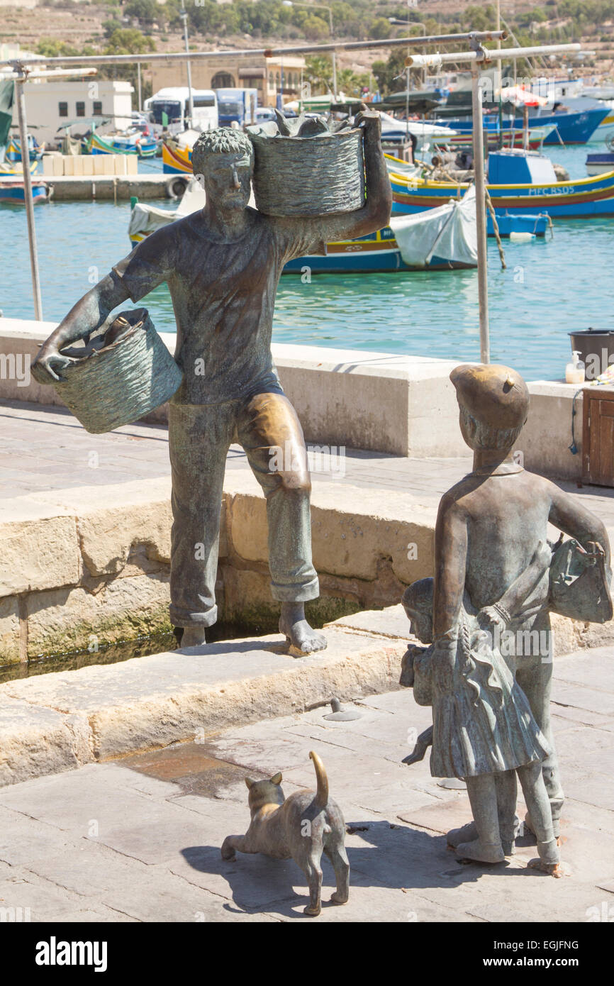 Malta statue hi-res stock photography and images - Alamy