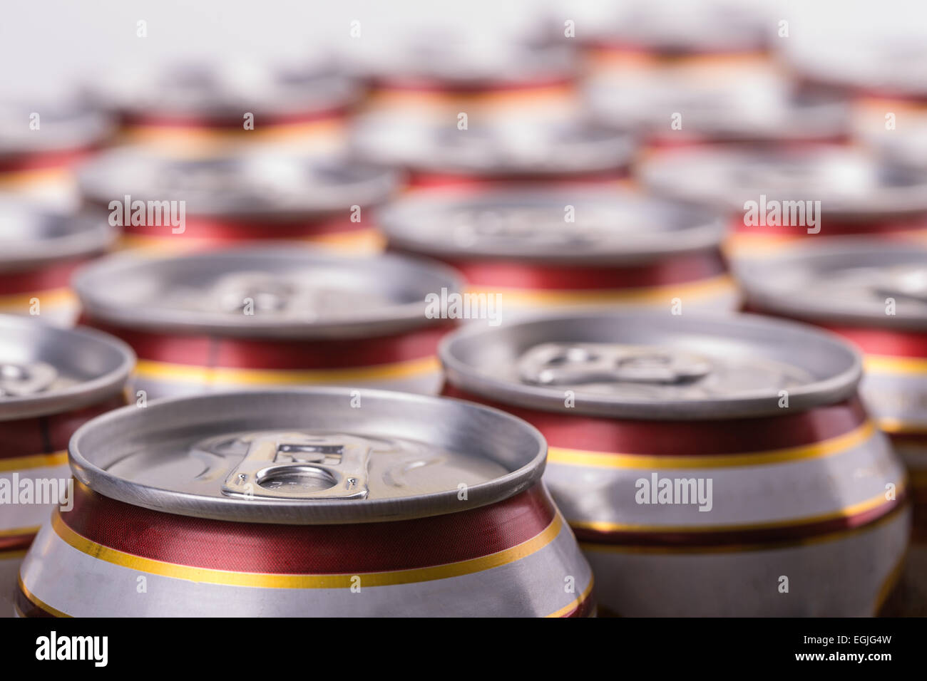 beer can complete closure of the close-up Stock Photo - Alamy