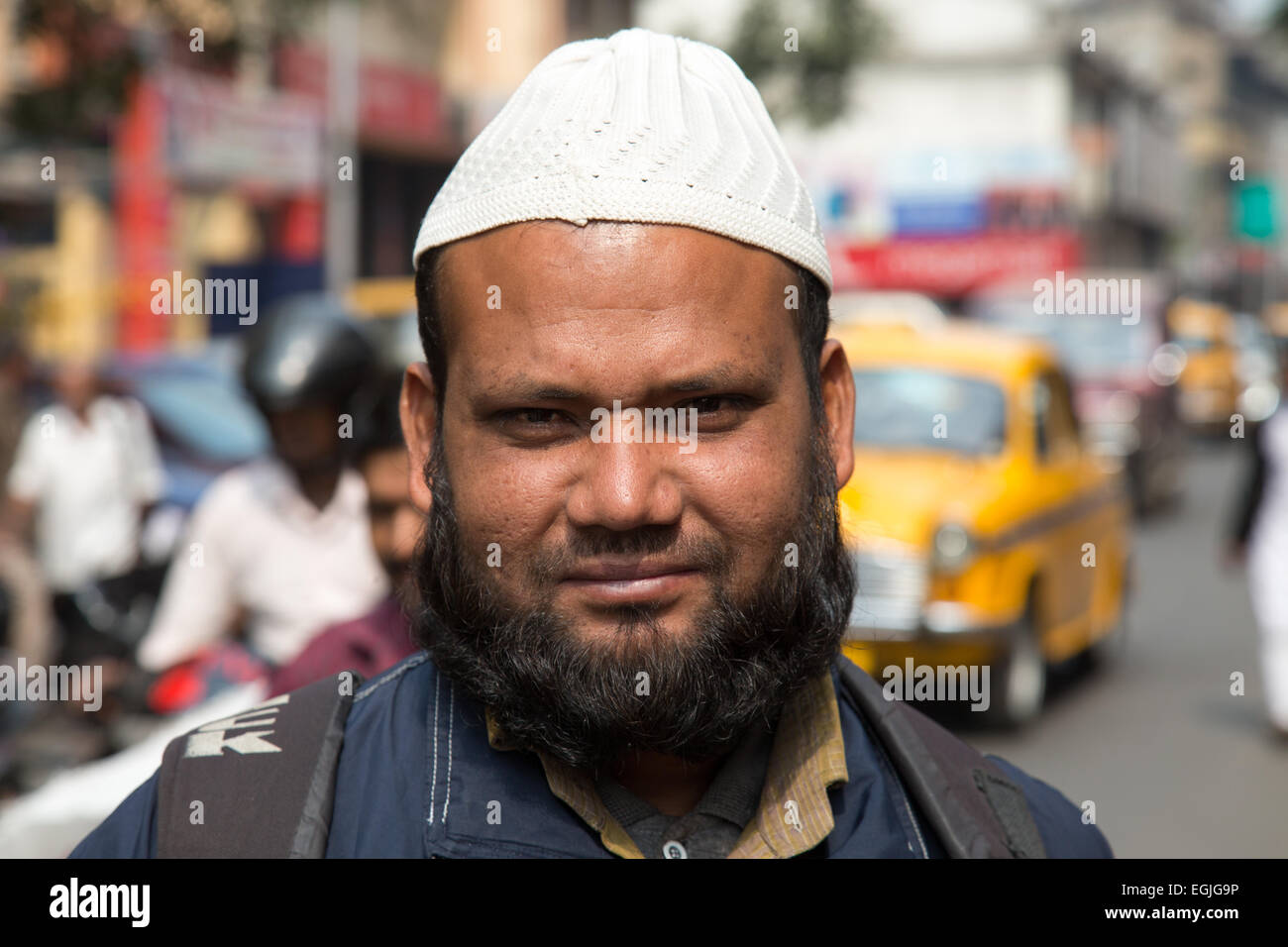 Muslim man Kolkata Stock Photo - Alamy