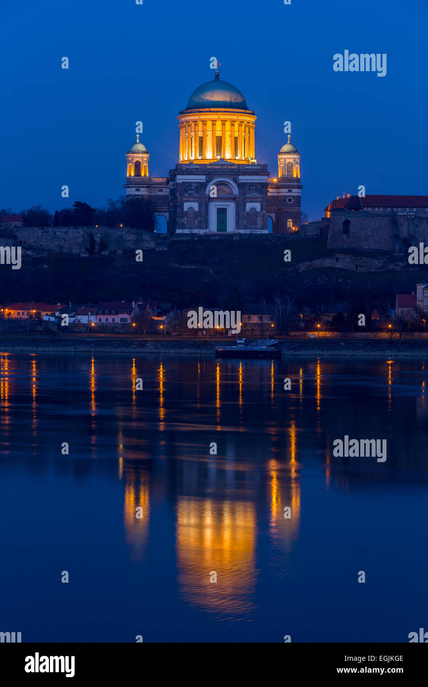 Esztergom - city in northern Hungary, on the right bank of the river ...