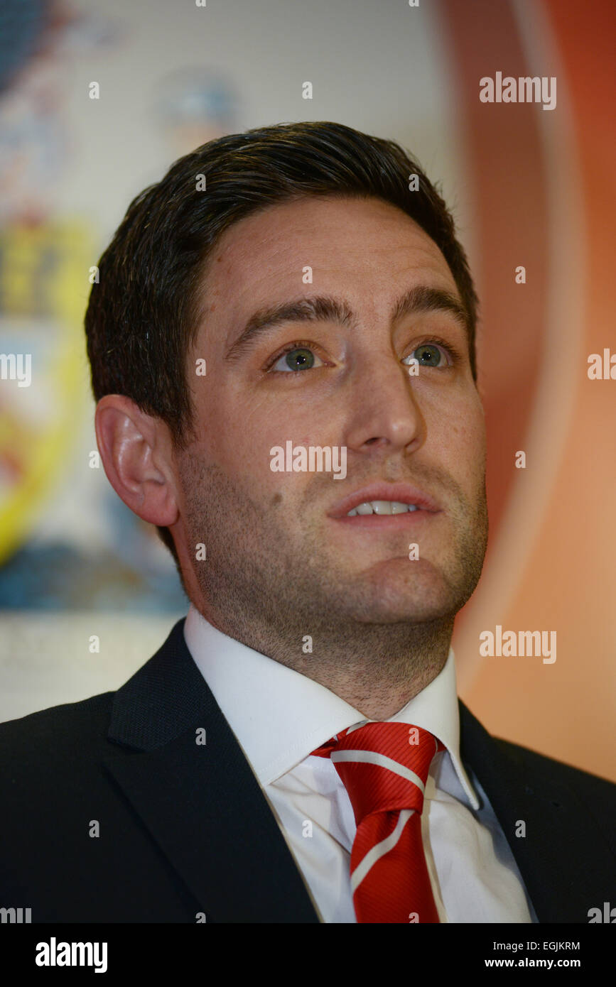 Young football manager hi-res stock photography and images - Alamy