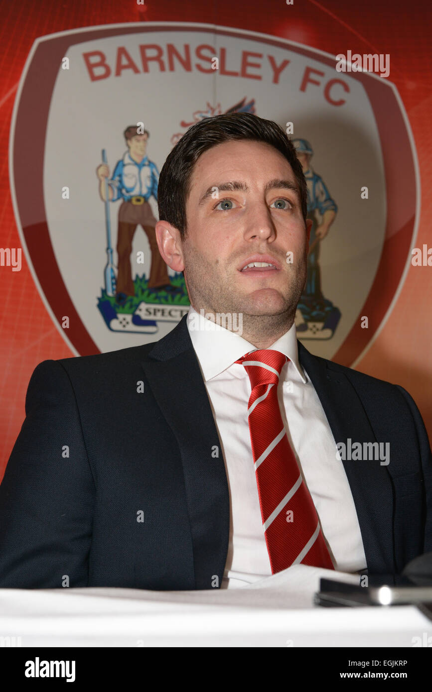 Barnsley fcs hi-res stock photography and images - Alamy