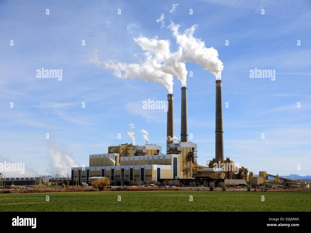 Central Utah Coal-Fired Power Plant Stock Photo - Alamy