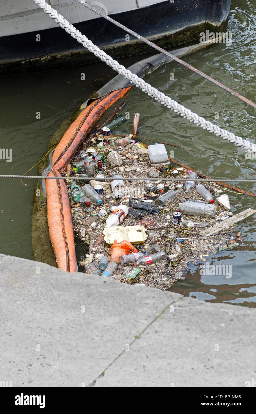 Trash boom hi-res stock photography and images - Alamy