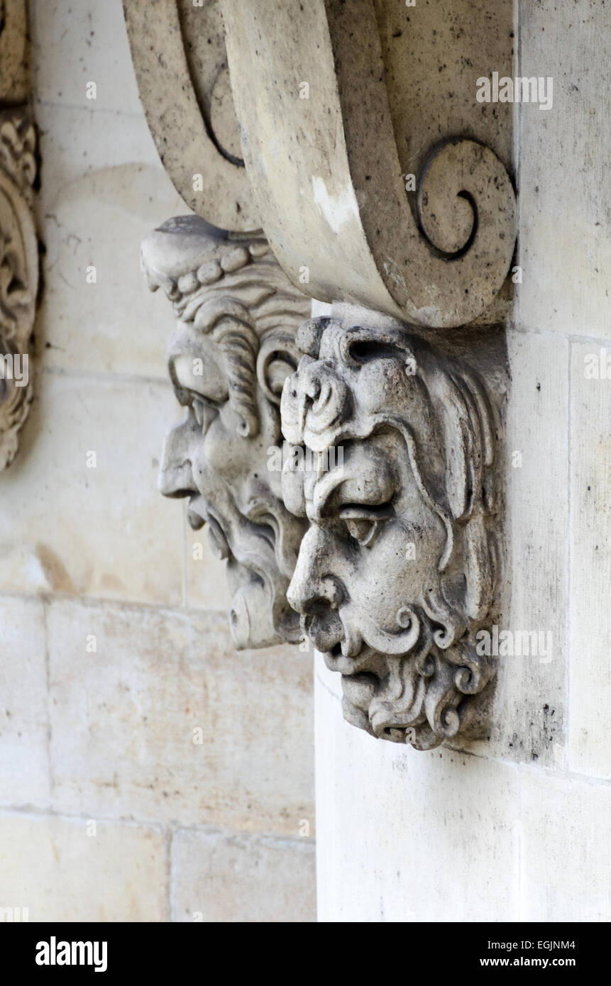 Carved faces underneath the Pont Neuf, Paris, France Stock Photo - Alamy