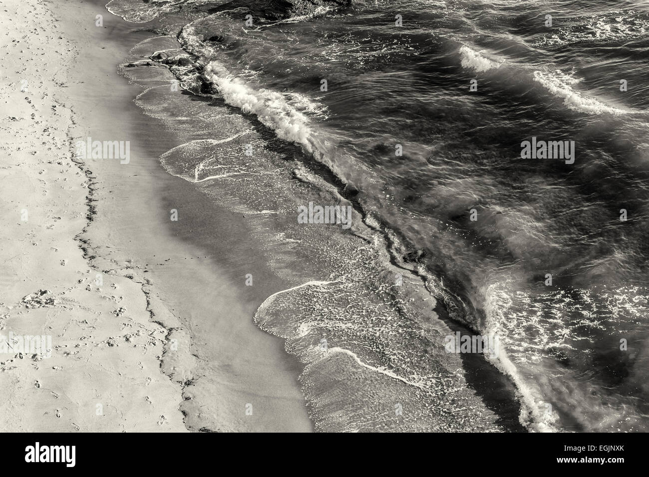 Shoreline and waves photography hi-res stock photography and images - Alamy