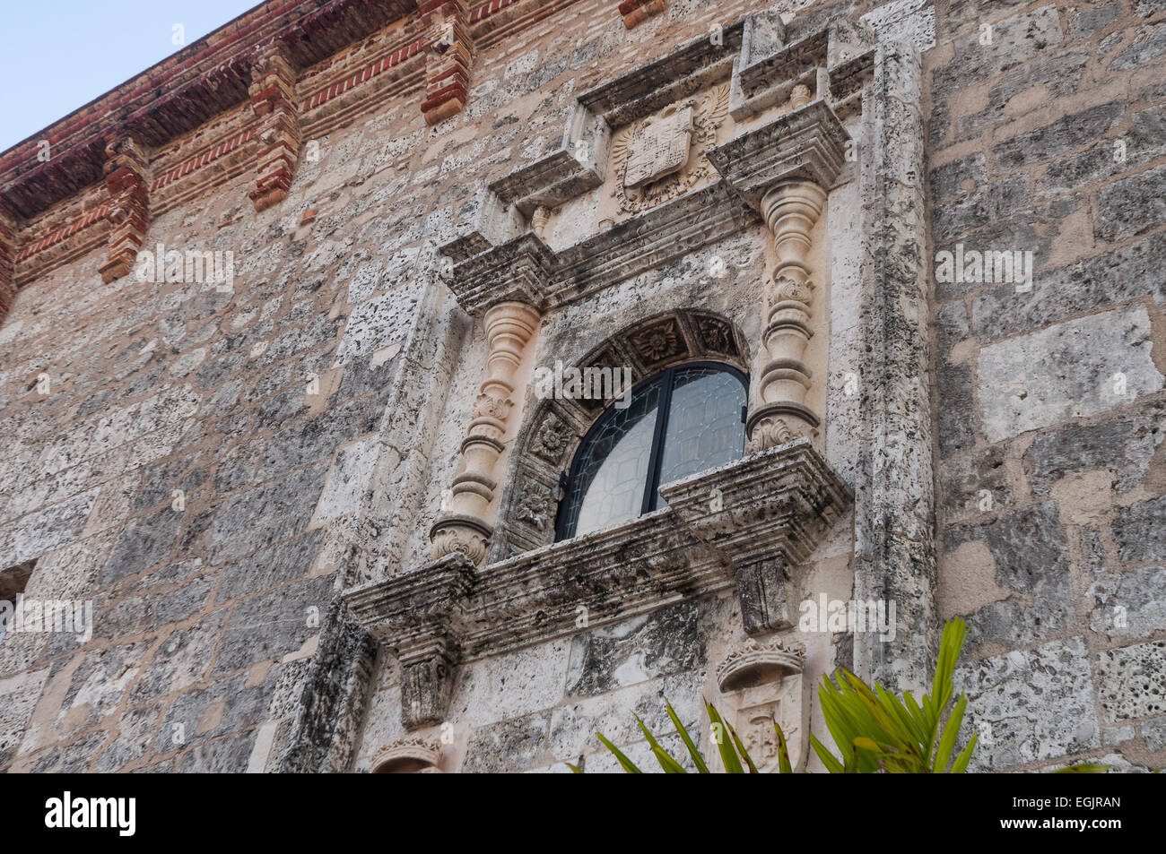 Spanish colonial window hi-res stock photography and images - Alamy
