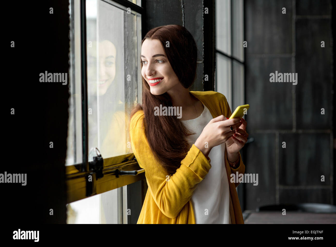 Black lady using smartphone hi-res stock photography and images - Alamy