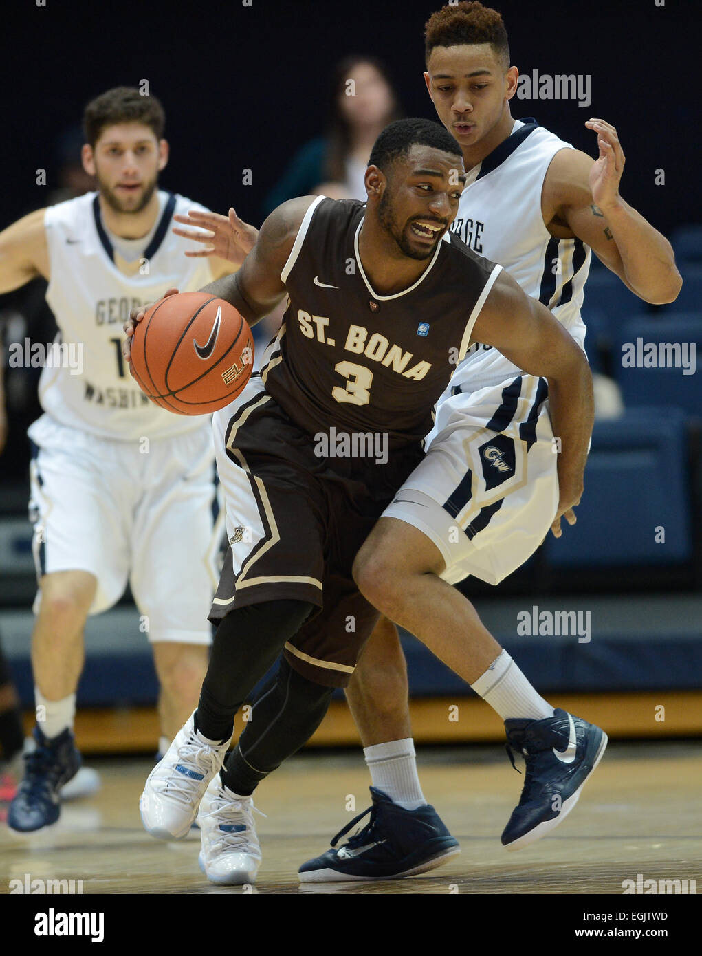 George washington colonials guard joe mcdonald 22 hi-res stock ...