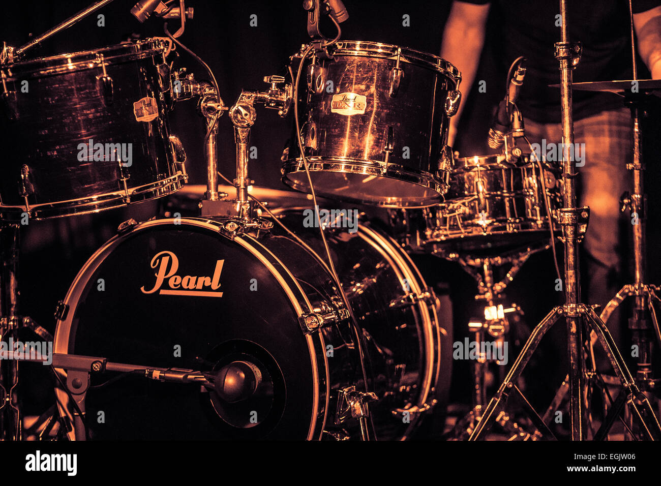 Drumkit hi-res stock photography and images - Alamy