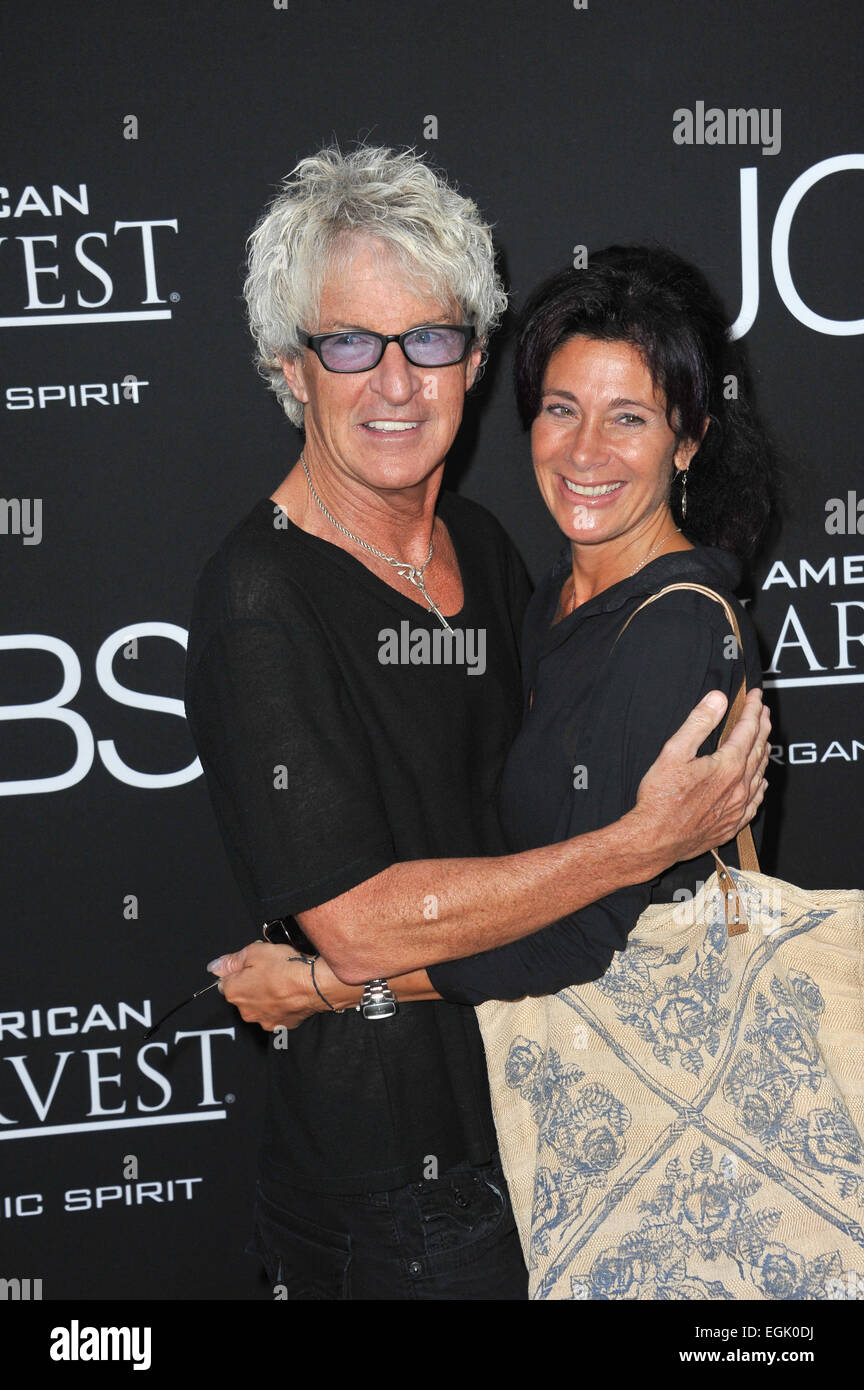 Kevin cronin reo speedwagon hi-res stock photography and images - Alamy