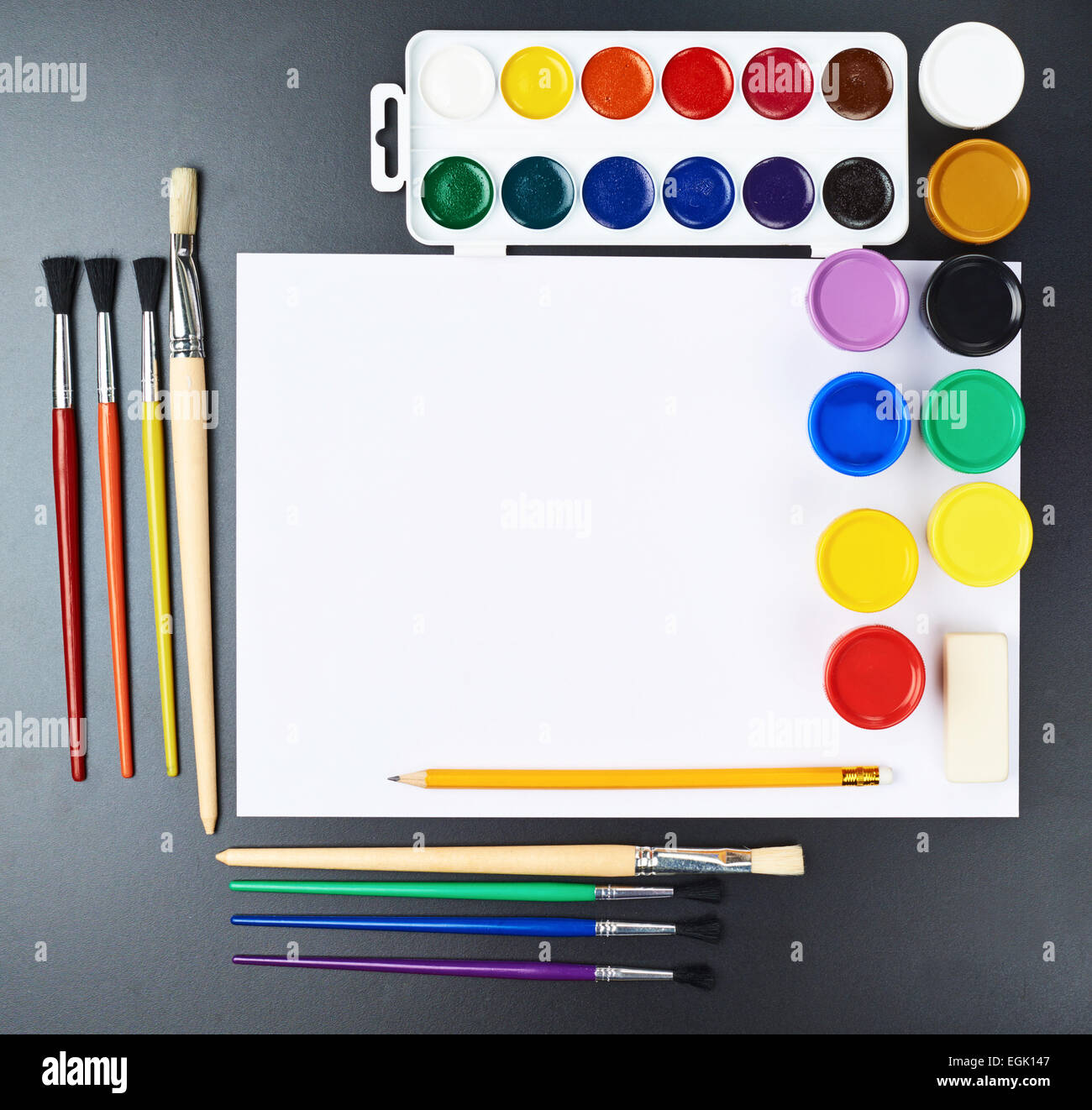 Multiple drawing paints and brushes Stock Photo - Alamy