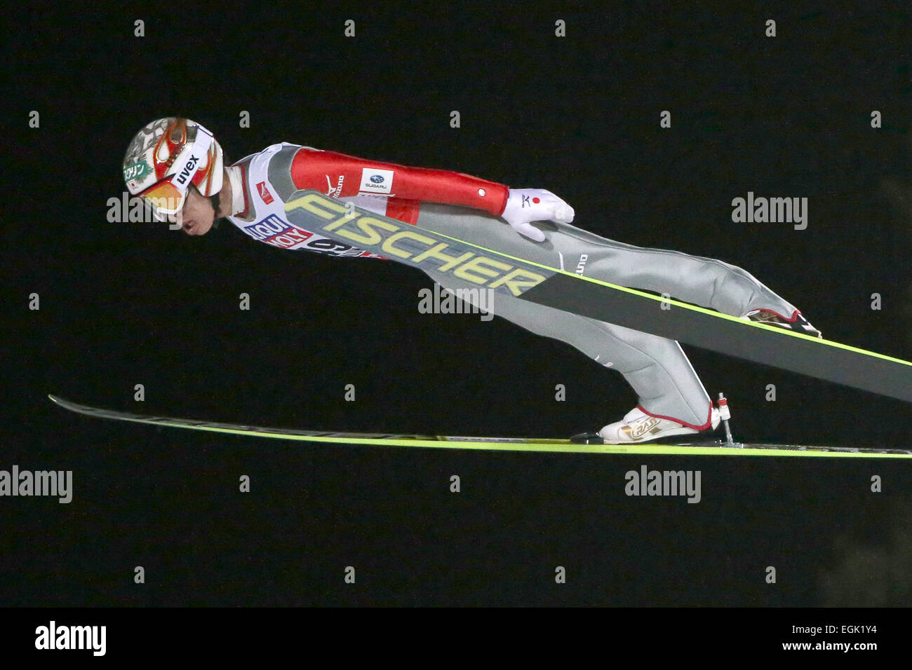 Falun, Sweden. 25th Feb, 2015. Taku Takeuchi of Japan soars through the ...