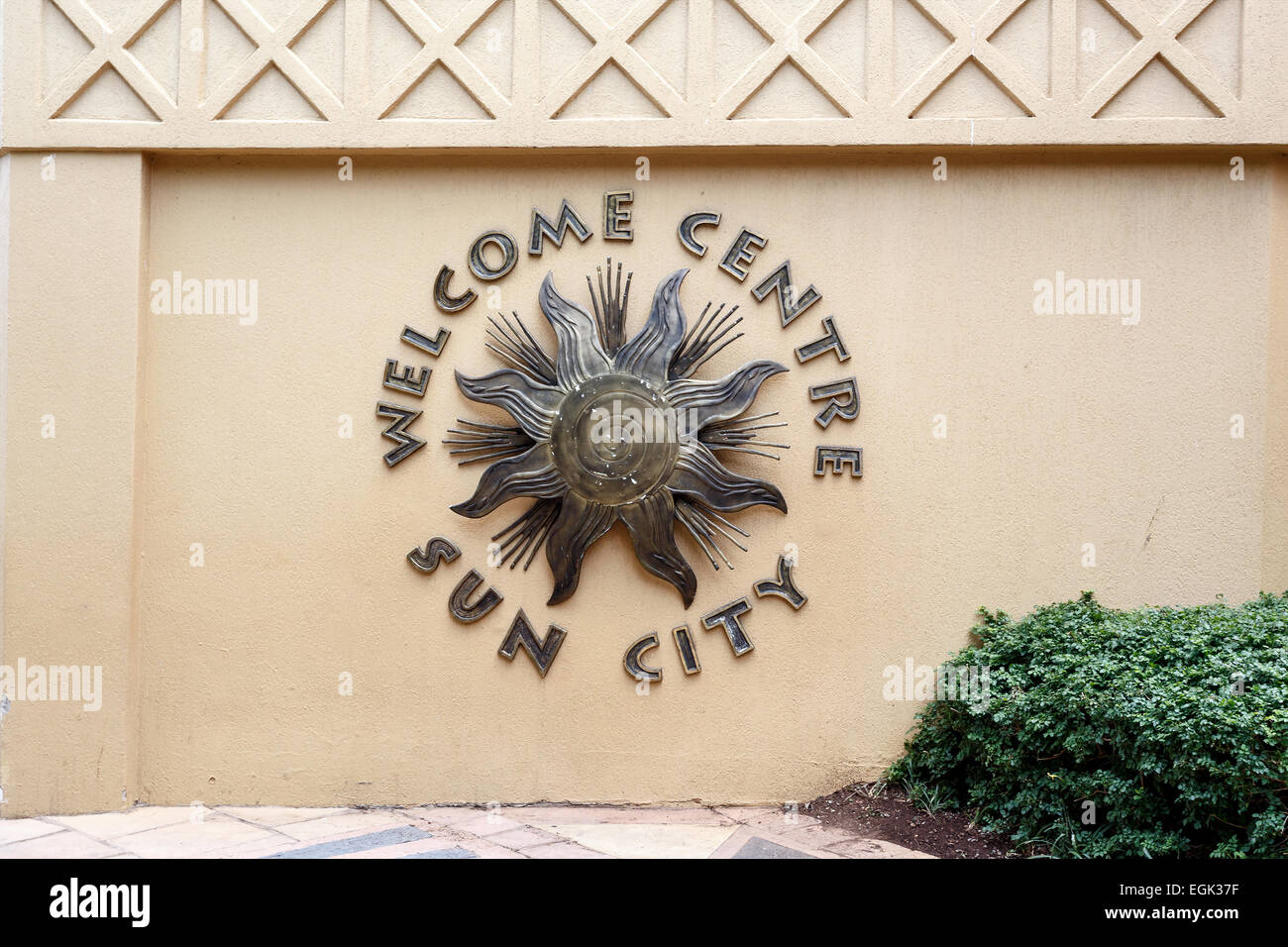 Entrance to Sun City, Luxury Resort town in South Africa, african Las ...