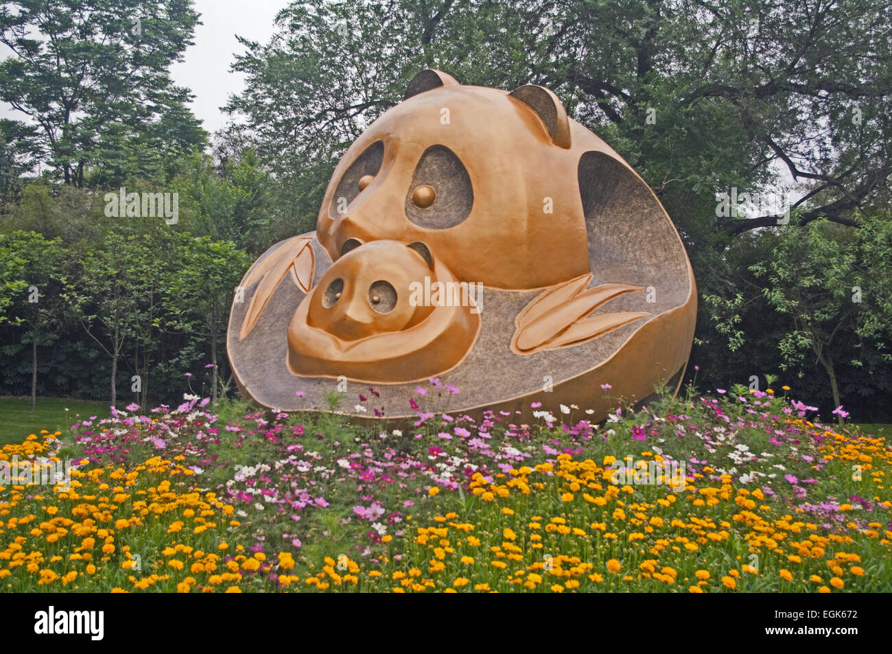 Chengdu China Asia Giant Panda Research Centre Bronze Scalpture at ...