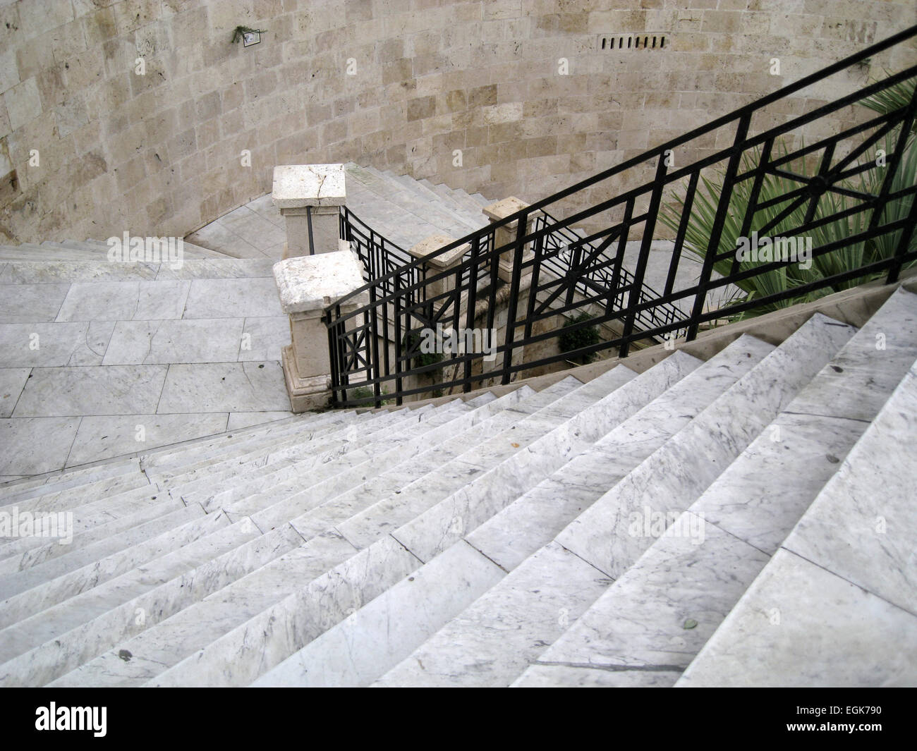 Parapet stair hi-res stock photography and images - Alamy