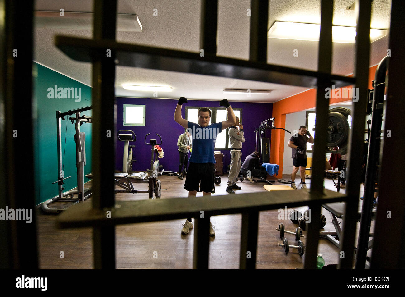 Prison gym hi-res stock photography and images - Alamy