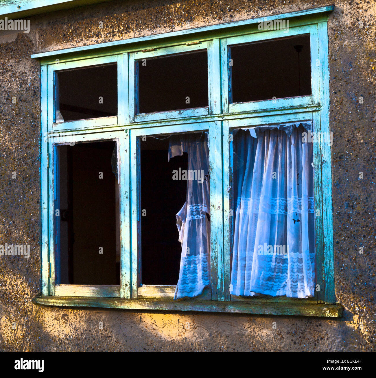 Drafty house exterior hi-res stock photography and images - Alamy