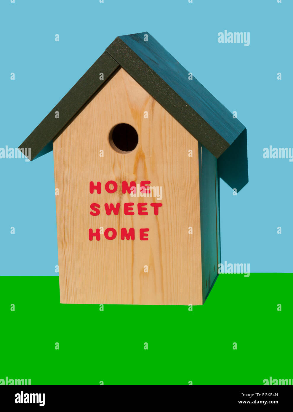 Make your own nest box hi-res stock photography and images - Alamy