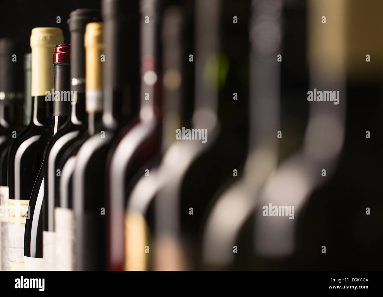 Bottles of wine Stock Photo - Alamy