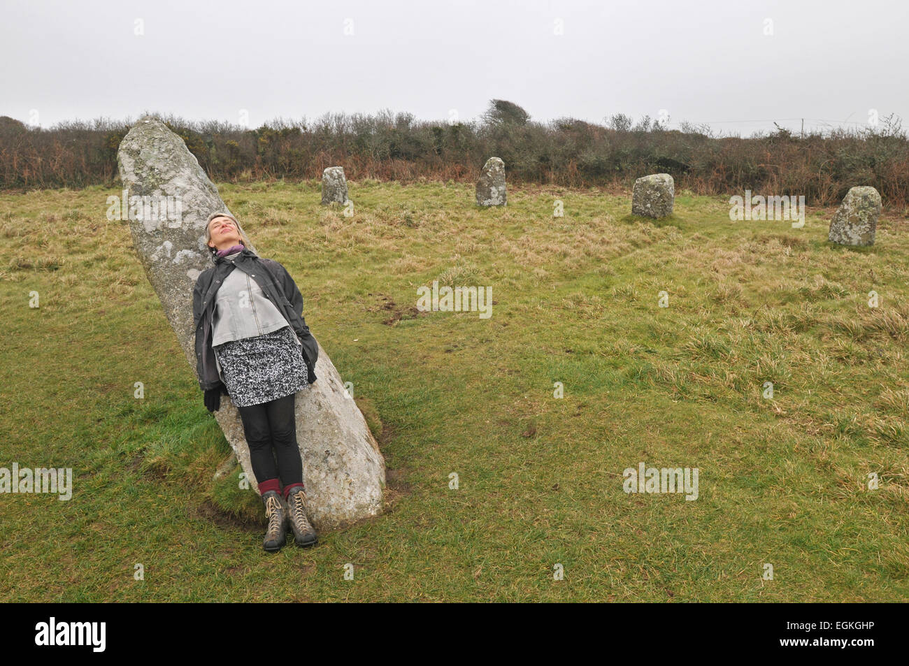 Stone age people hi-res stock photography and images - Alamy