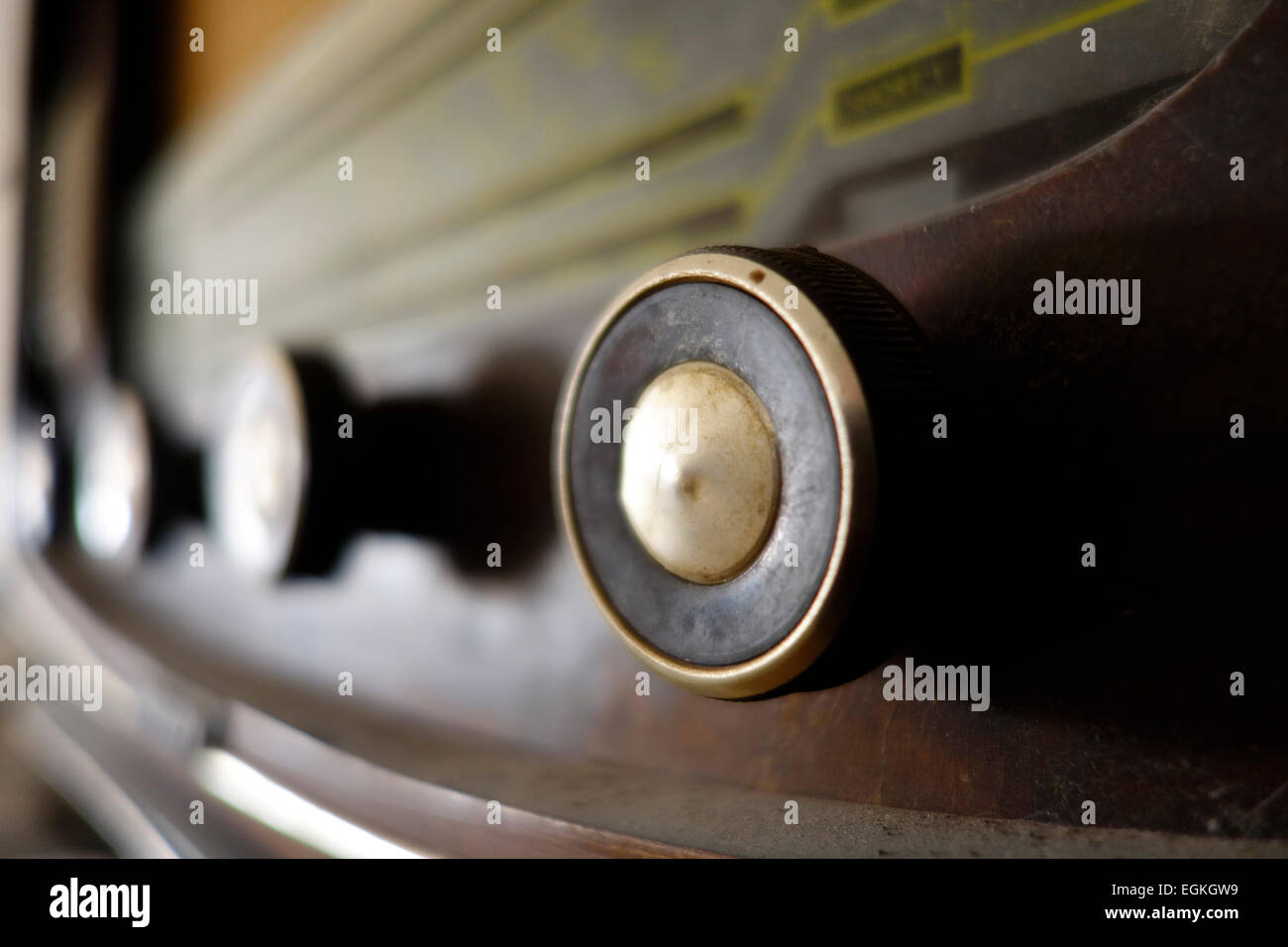 Vintage radio dial hi-res stock photography and images - Alamy