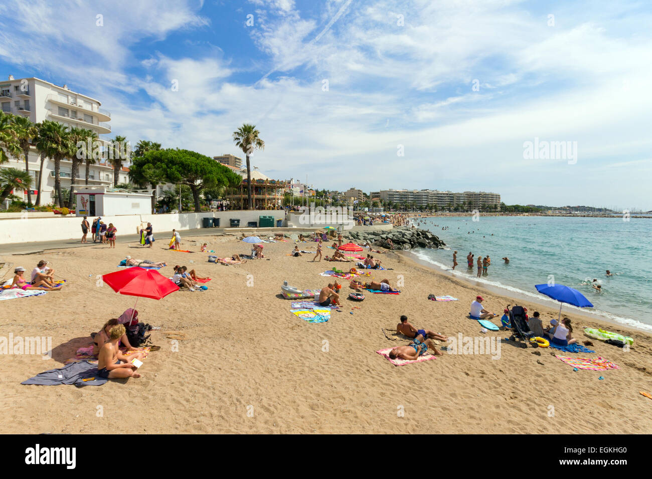 Saint raphael france beach hi-res stock photography and images - Alamy