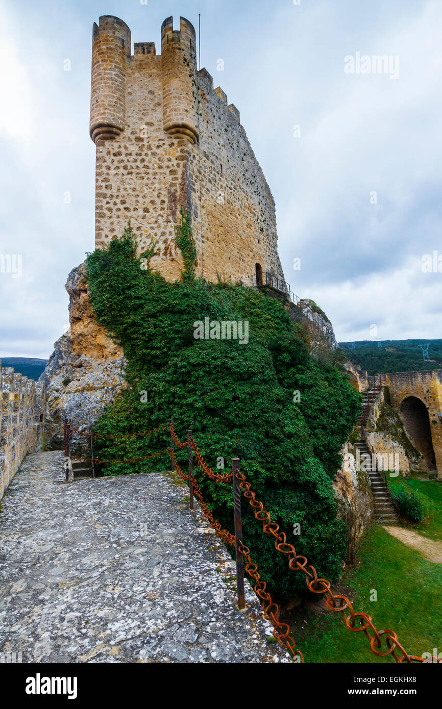 Castle of burgos hi-res stock photography and images - Alamy