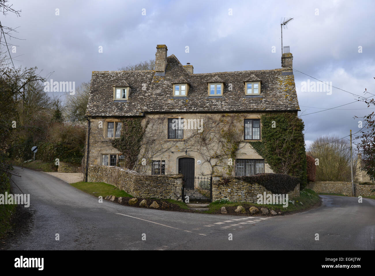 Old Forge, Swinbrook near Burford, Oxfordshire Stock Photo - Alamy
