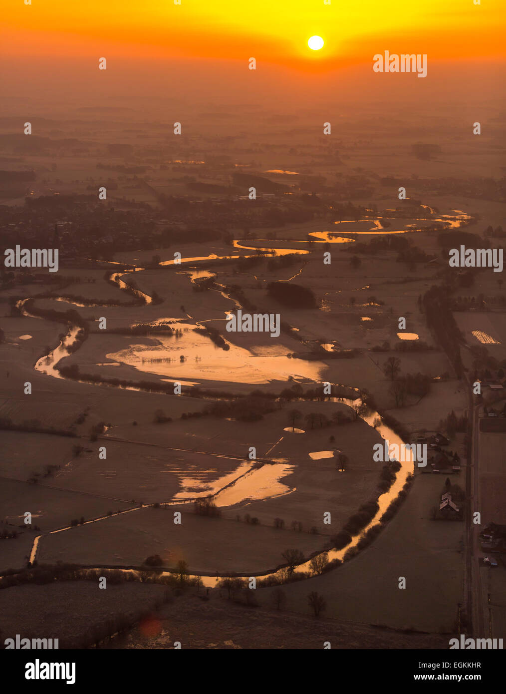 Lippe river bends in sunrise, between Hamm and Lippborg, Ruhr district ...