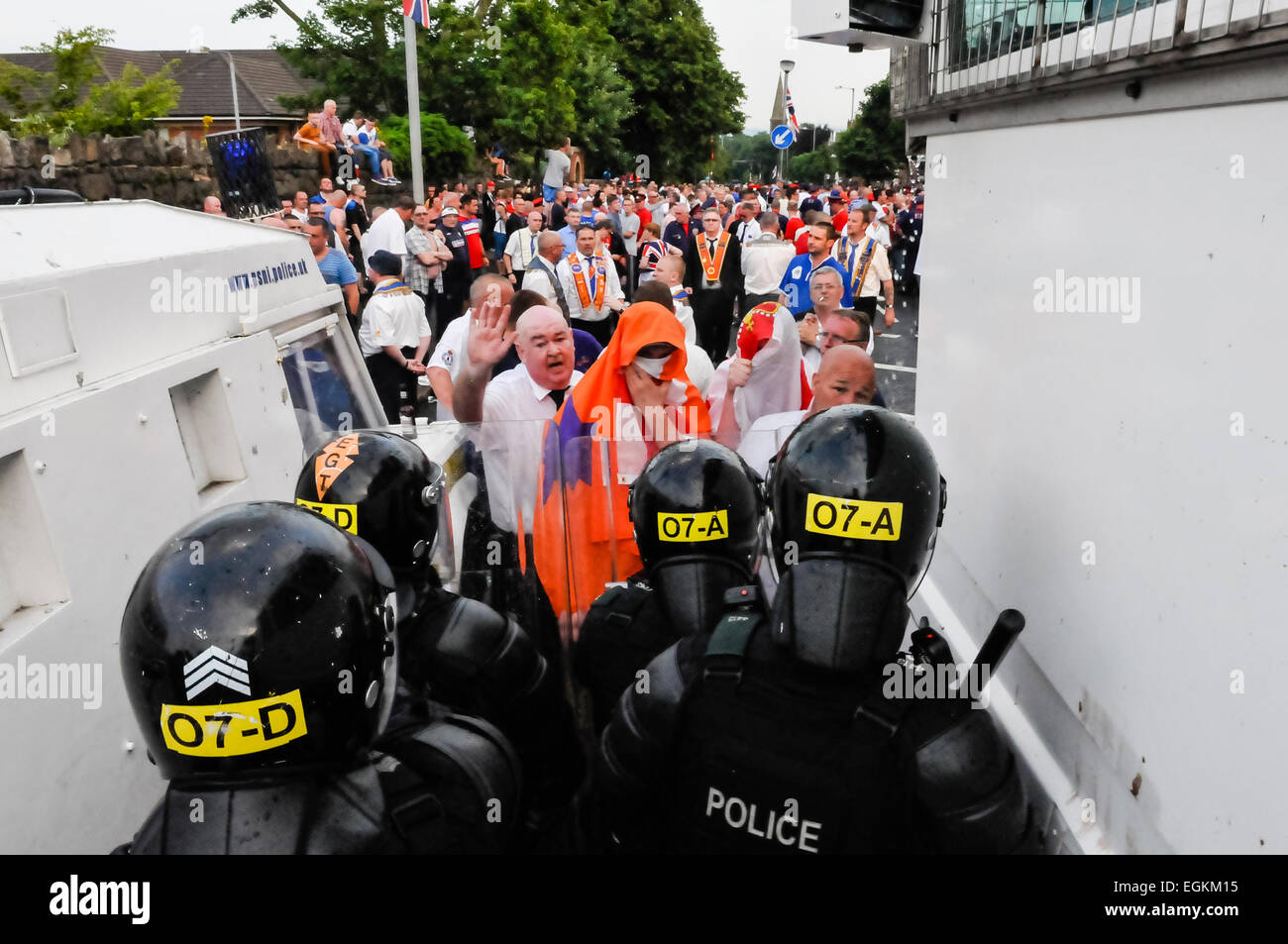 Belfast, Northern Ireland, 12th July 2013 - Angry loyalists confront ...