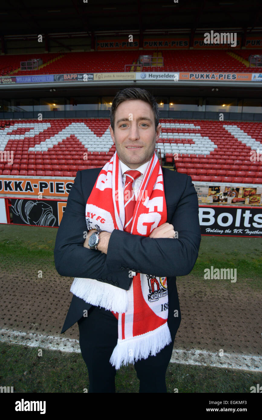 Young football manager hi-res stock photography and images - Alamy