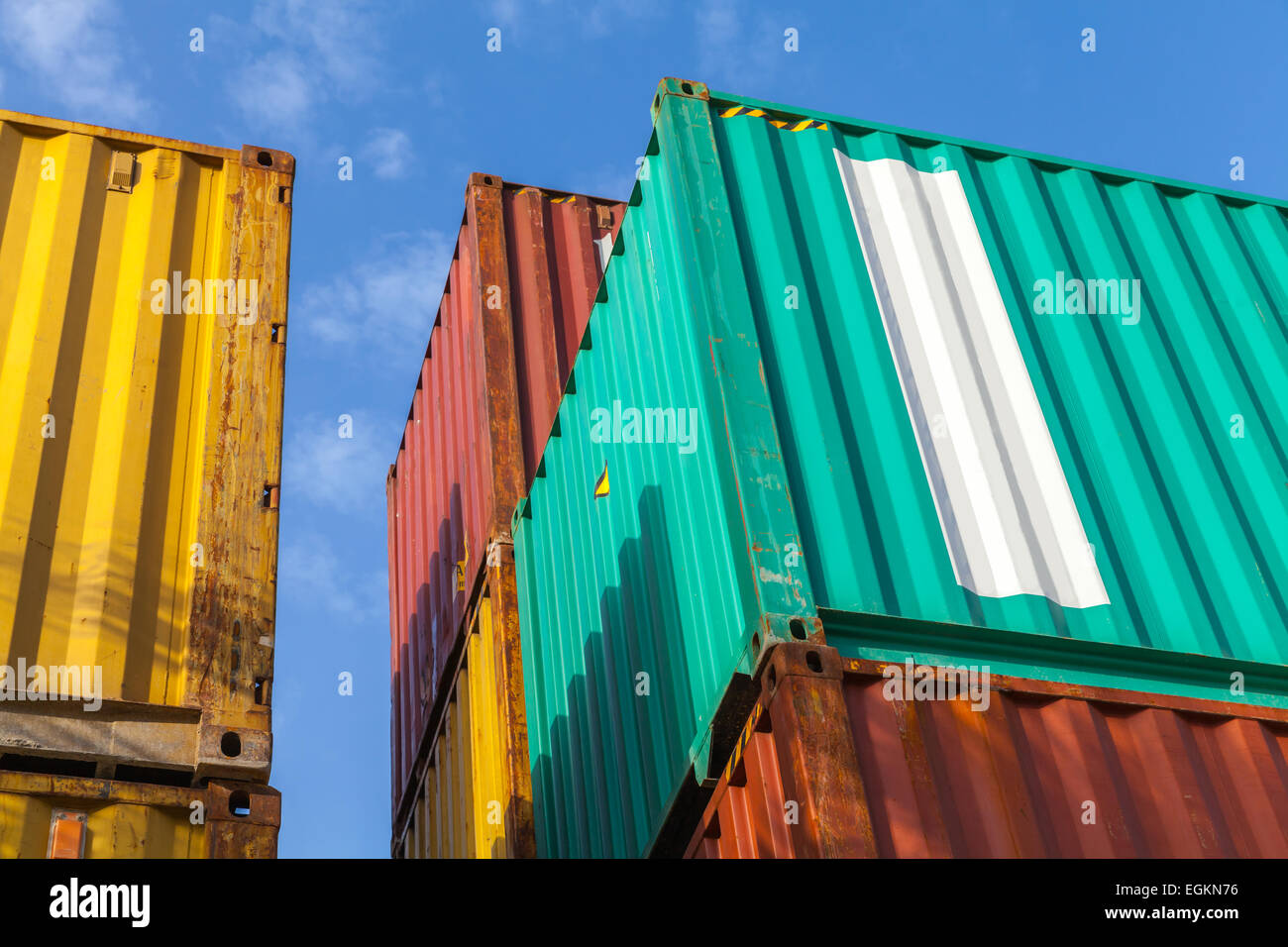 Colorful shipping containers hi-res stock photography and images - Alamy