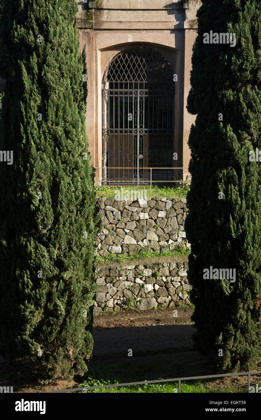 Gateway on the Palatine Hill, Rome Stock Photo - Alamy